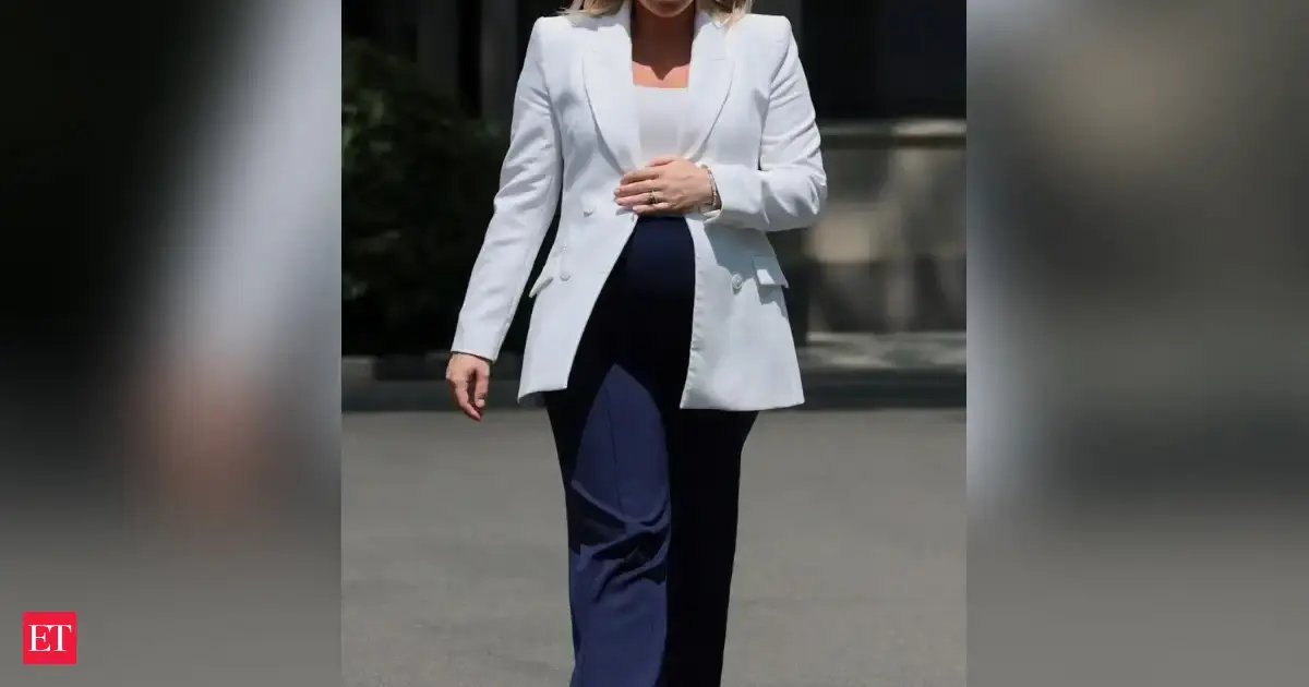 Karoline Leavitt pregnancy: ‘ANY DAY NOW!’ Pregnant Karoline Leavitt ...