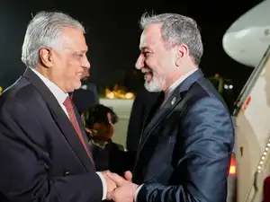 Iran's foreign minister leaves Islamabad without meeting US envoys ...