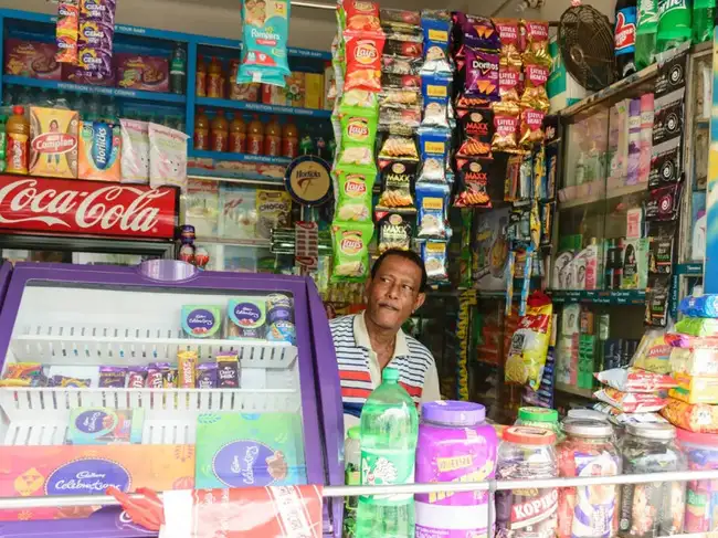 $250 bn e-commerce boom redraws India's retail buying & triggers a ...
