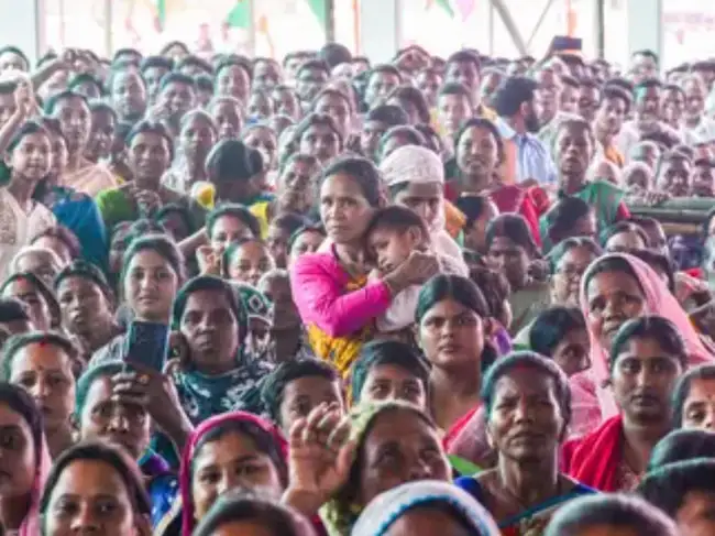 Bengal verdict driven by women voters, welfare race and safety concerns ...