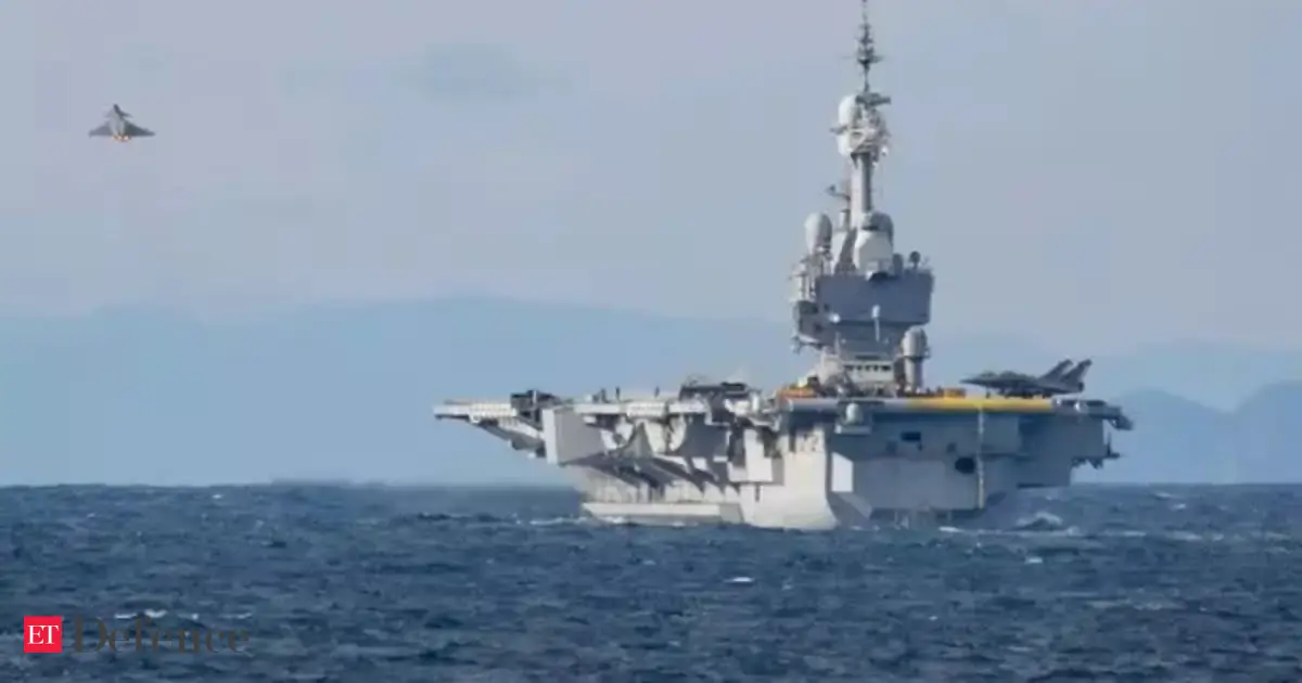 French carrier group moves south of Suez ahead of conditional UK-French ...