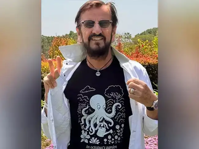 Ringo Starr: Quote of the day by Ringo Starr: 'I had no schooling ...