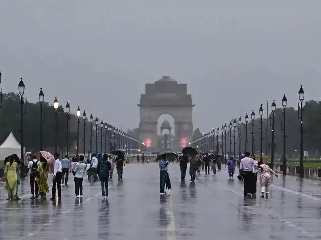 Delhi-NCR weather: More rain & hailstorm expected on Thursday; Noida ...