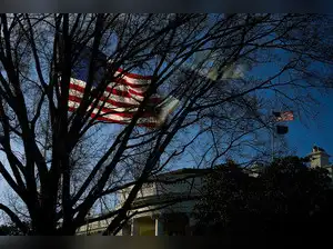 Why are the US flags at half mast today explained: Why are flags at ...