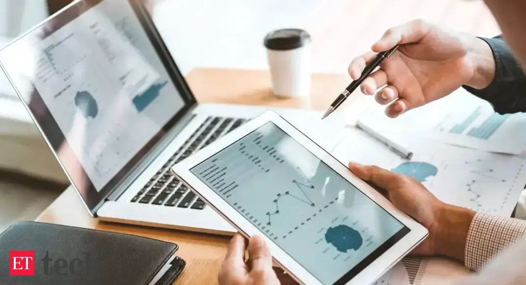 AI spooks IT valuations; Groww promoters cut stake