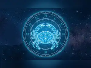 ♋ Cancer, Weekly Horoscope (May 25 - May 31, 2026): What Major ...