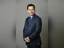 Markets at crossroads? Axis AMC’s Hitesh Zaveri on largecaps vs ...