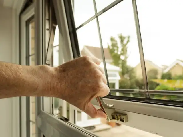 5 easy ways to keep mosquitoes away without a mosquito net - Stop water ...