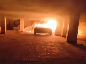 Ghaziabad: Fire breaks out in residential building after electric ...