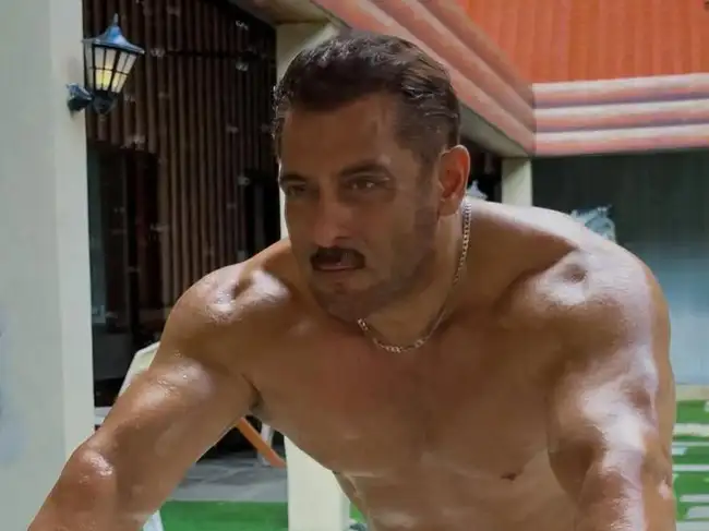 Salman Khan, 60, calls every day a 'cheat day' but maintains chiselled ...