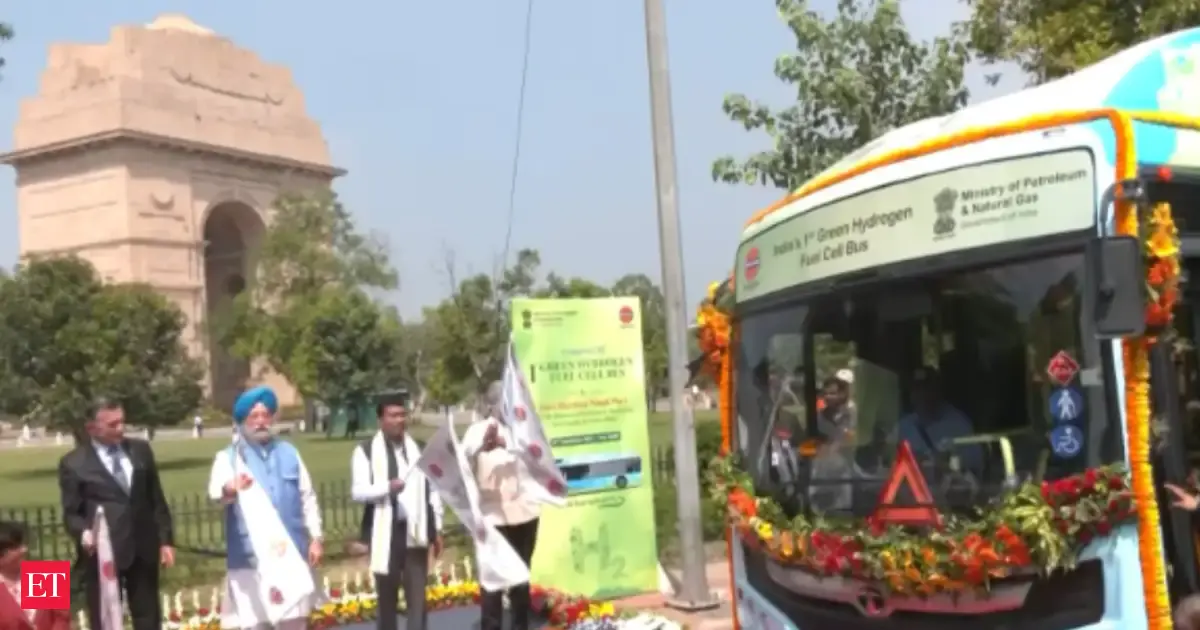 Delhi government plans to operate two hydrogen fuel buses in tie-up ...
