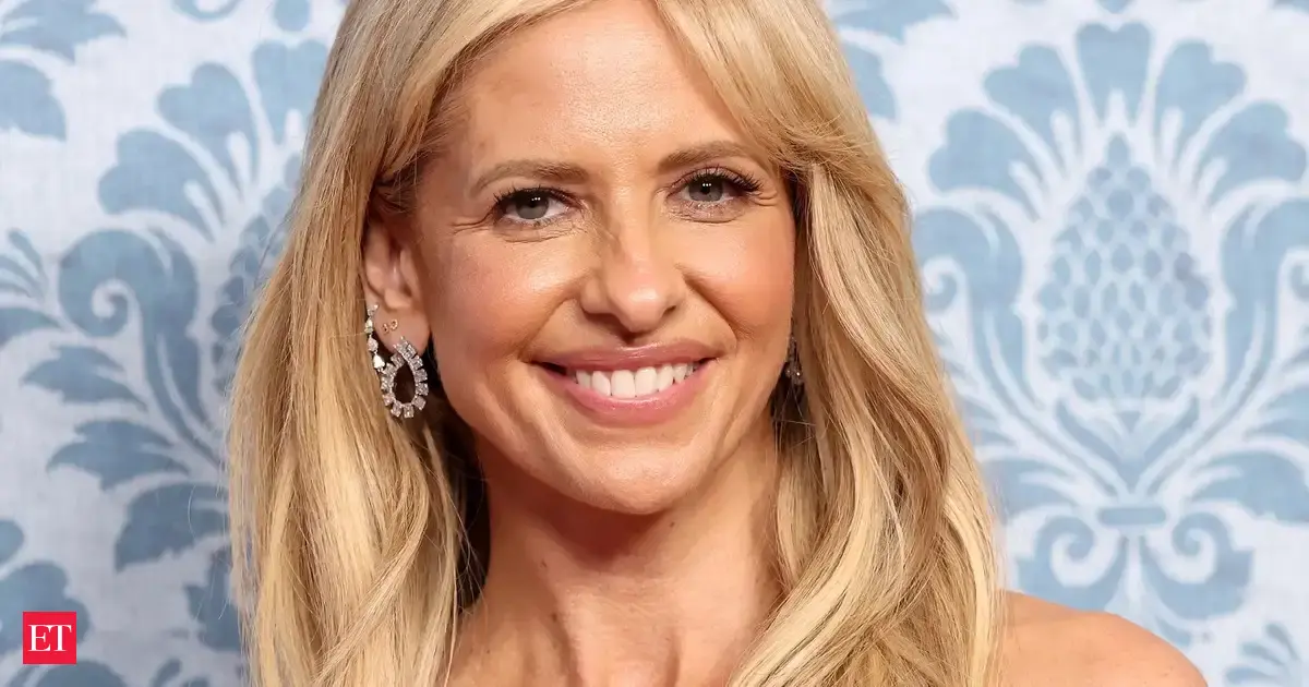 Sarah Michelle Gellar lists $10.5 million LA home for sale months after ...