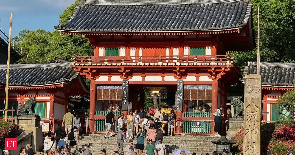 Japan population sees record five-year drop, census shows - The ...