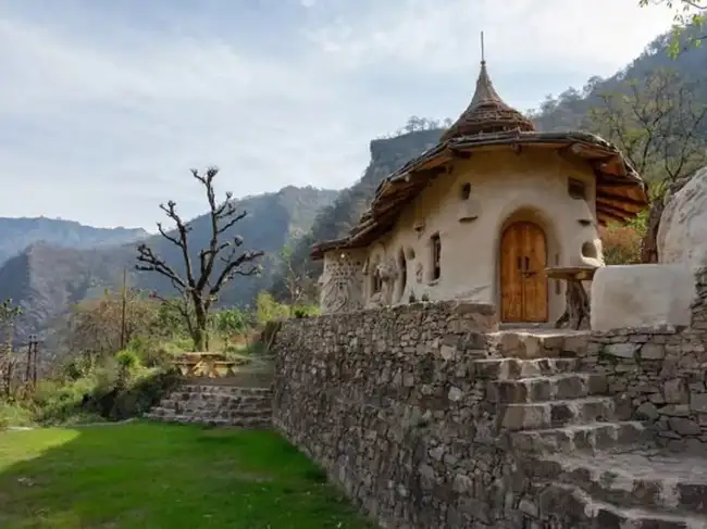 No WiFi, no proper roads: In Rishikesh, architect brothers built a ...