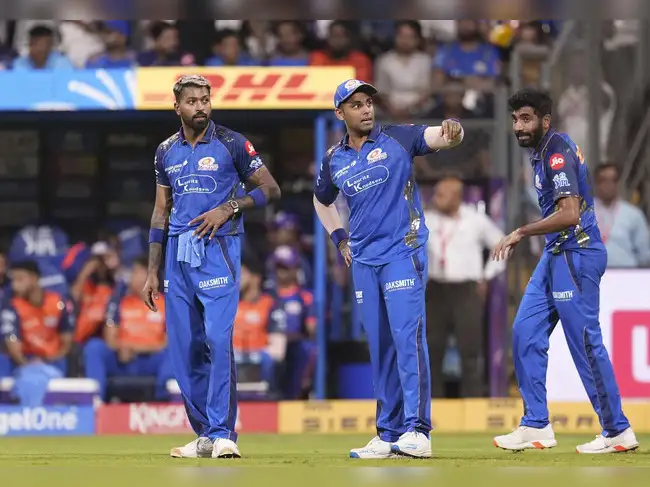 Hardik Pandya out, Jasprit Bumrah or...? Who will be Mumbai Indians new ...
