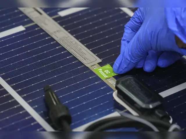 Adani Green Energy - Solar Industries & 8 large caps hit fresh 52-week ...