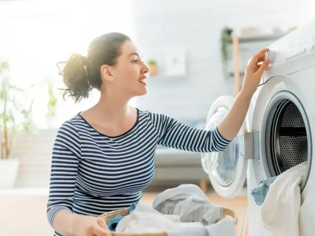 6 smart ways: How to dry clothes indoors during sudden rain without bad ...