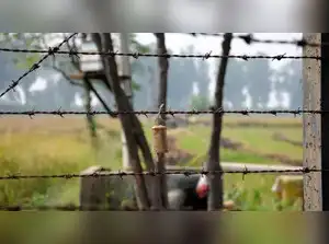 PoK youth crosses LoC after social media romance, apprehended by Army ...