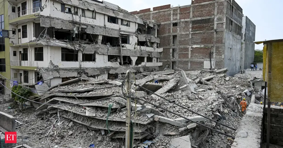Books, dreams and debris: Saket building collapse rattles aspirants ...