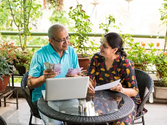 PPF investment vs interest earned over 30 years - Rs 1.5 lakh yearly in ...