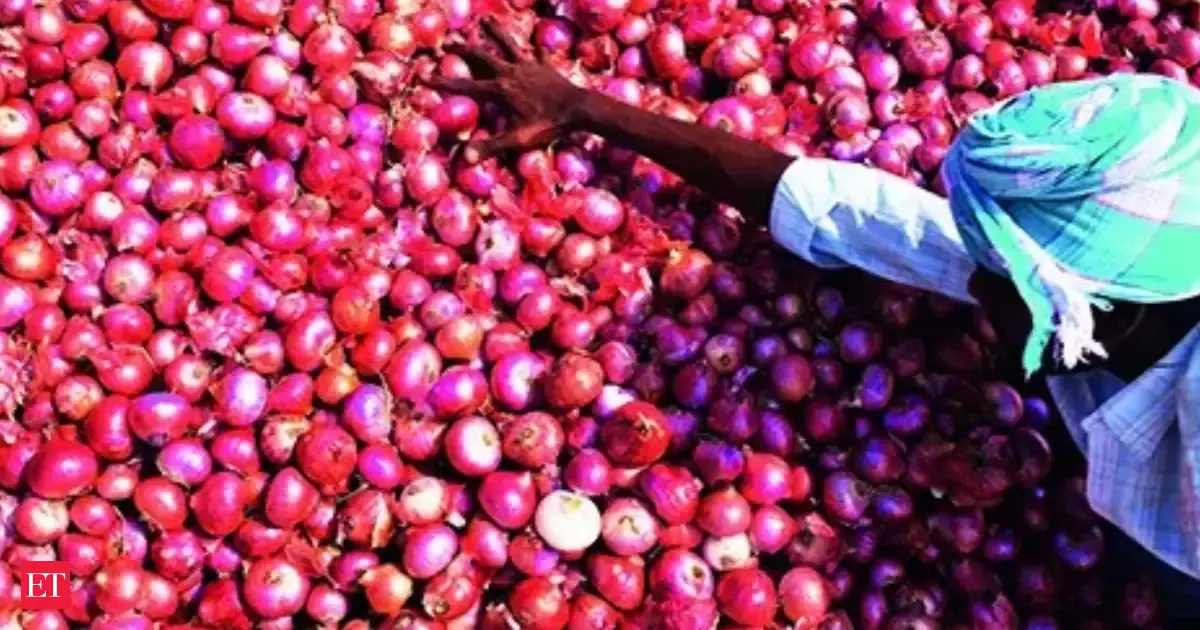Government raises onion buffer stock purchase price 24% to Rs 15.80/kg ...