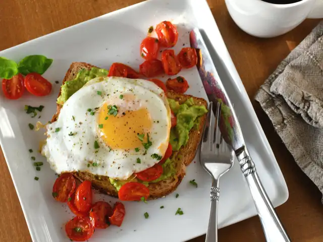6 high-protein breakfast ideas that support muscle building and keep ...