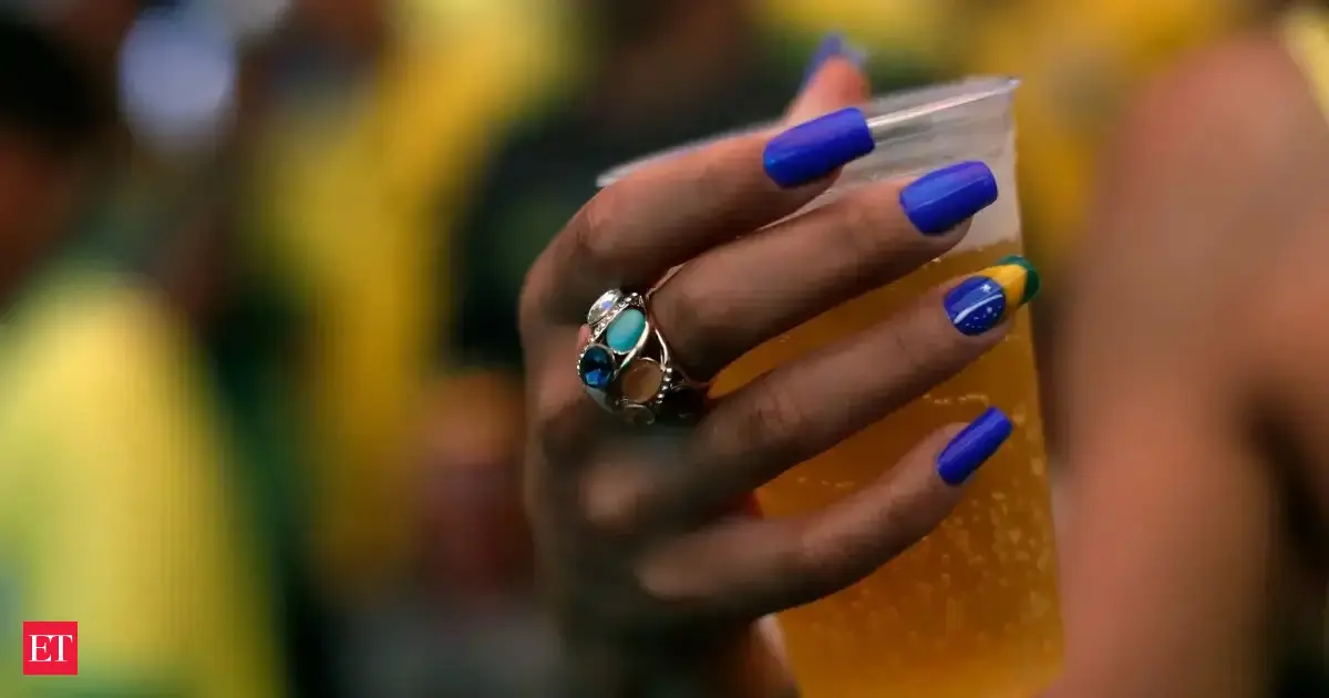 As World Cup heats up, experts warn fans about mixing alcohol and ...