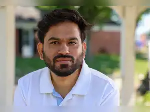 Cockroach Janta Party founder Abhijeet Dipke joins students, youth in ...