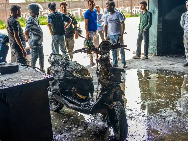Two dead after fire at Amazon warehouse in Uttarakhand's Haldwani - The ...