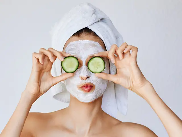 7 natural home remedies to get rid of summer tan - 7 natural remedies ...