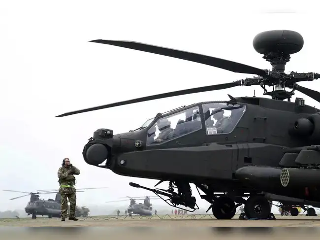 What brought down a US Apache helicopter near the Strait of Hormuz ...