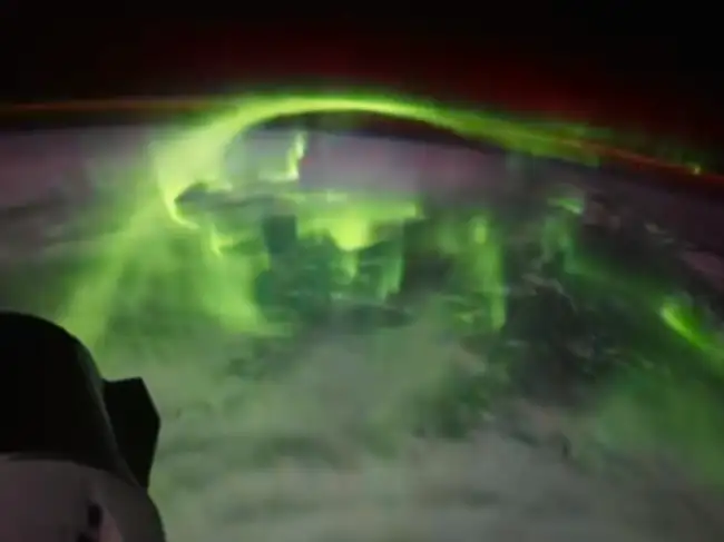 Snake dance in space? NASA astronaut captures mesmerising view across ...