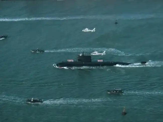 Pak's first Hangor-class submarine arrives at Karachi Port - The ...