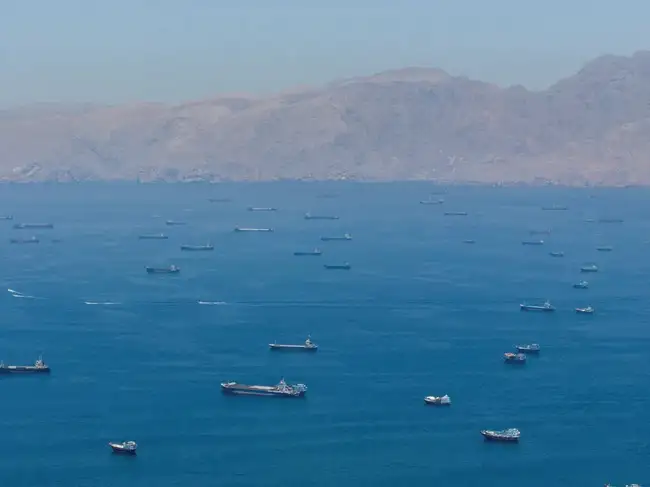 'Start your engines'? Shippers wary on Hormuz reopening - The Economic ...