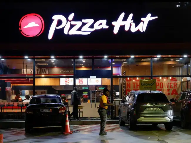 Struggling Pizza Hut restaurant chain will be sold for $2.7 billion ...