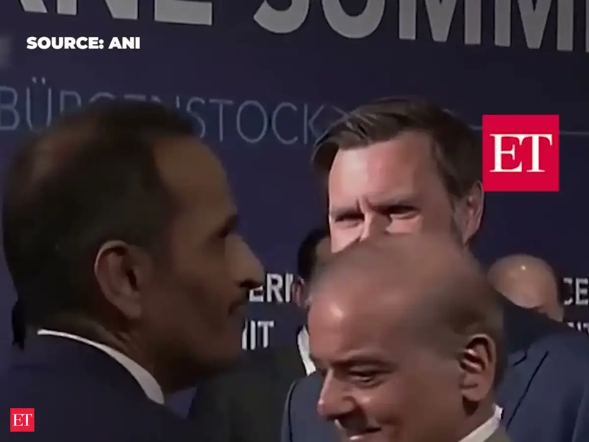 Watch! Qatar PM's snubs US VP JD Vance at Lucerne Summit | US-Iran ...