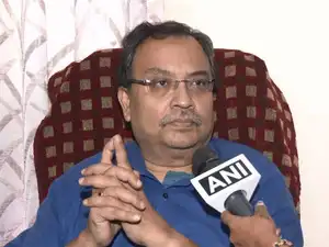 "We are not traitors, we stand with Didi...": TMC's Kunal Ghosh after ...
