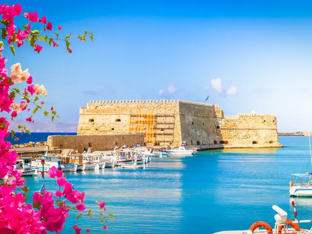 7 must-visit places in Greece that belong on your bucket list - Must ...