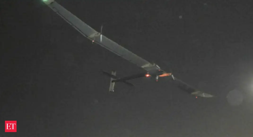 The aircraft has 12,000 solar cells in the wings - Solar Impulse plane ...