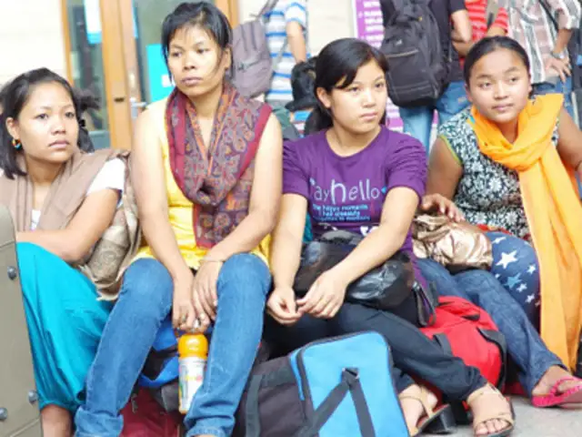 North east people returning to their native place - Thousands of North ...