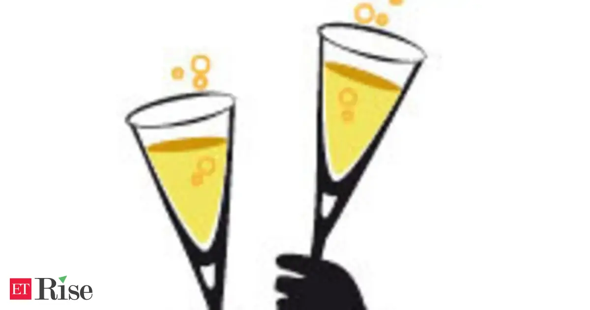 Gurgaon corporates unwind at The Palms Town Club - The Economic Times