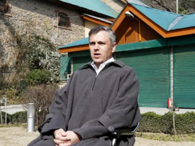 Omar Abdullah questions secret execution of Afzal Guru - J&K CM questions secret execution of ...
