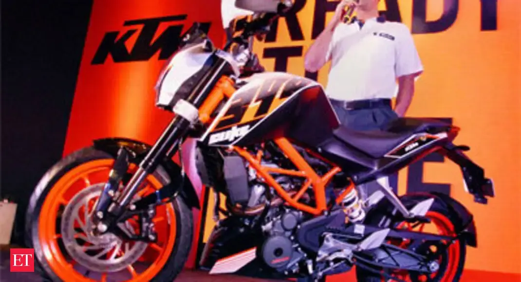 Bajaj Auto launches premium motorcycle Duke 390cc in Chennai at Rs 1.8 ...