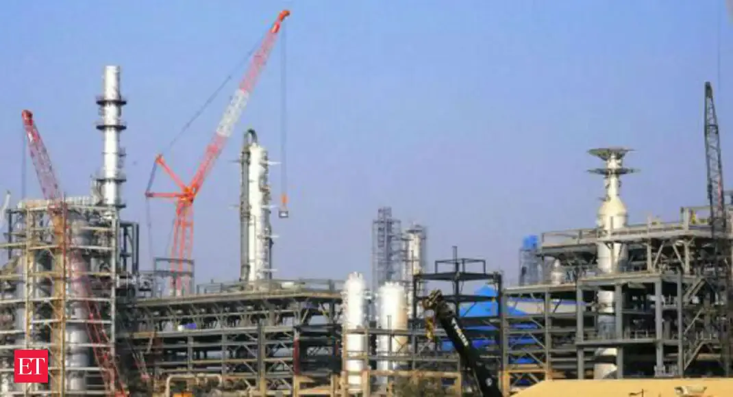 HPCL to operate Vizag plant at 60 pc capacity for 10 days - The ...