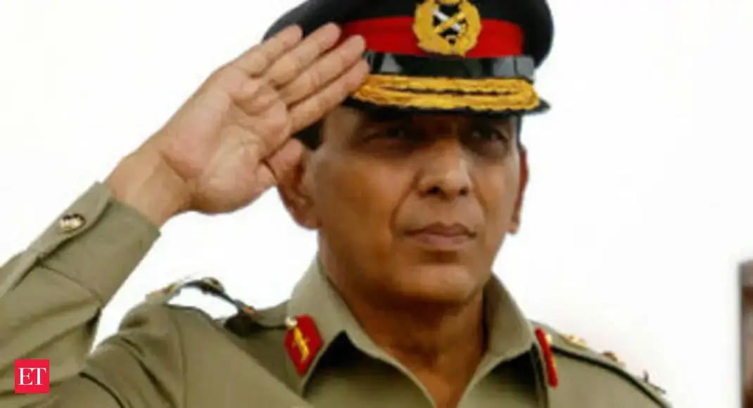 Pakistan Army chief General Ashfaq Parvez Kayani visits LoC to assess ...