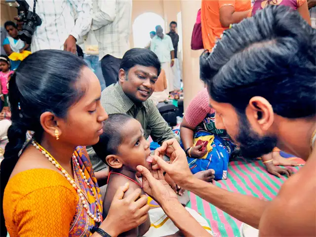 Ceremony of Vidyarambham - October 14, 2013 | The Economic Times