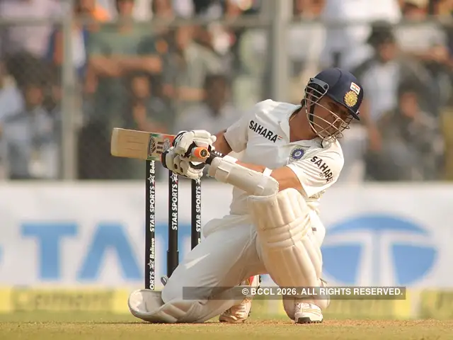Sachin Tendulkar bowls in his last test match - Sachin Tendulkar's last ...