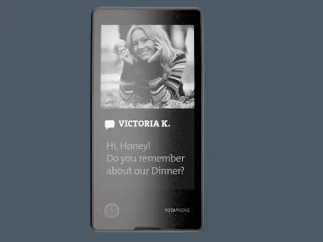 Yota receives 10,000 pre-orders - YotaPhone: Russian double-sided ...