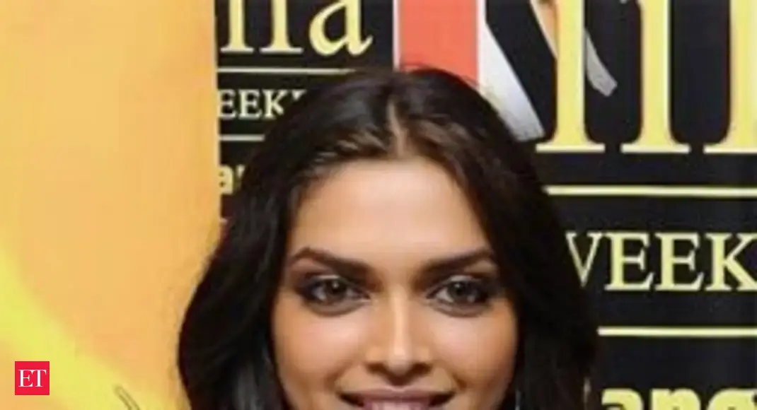 Best Debutant Actor (Female) - | The Economic Times