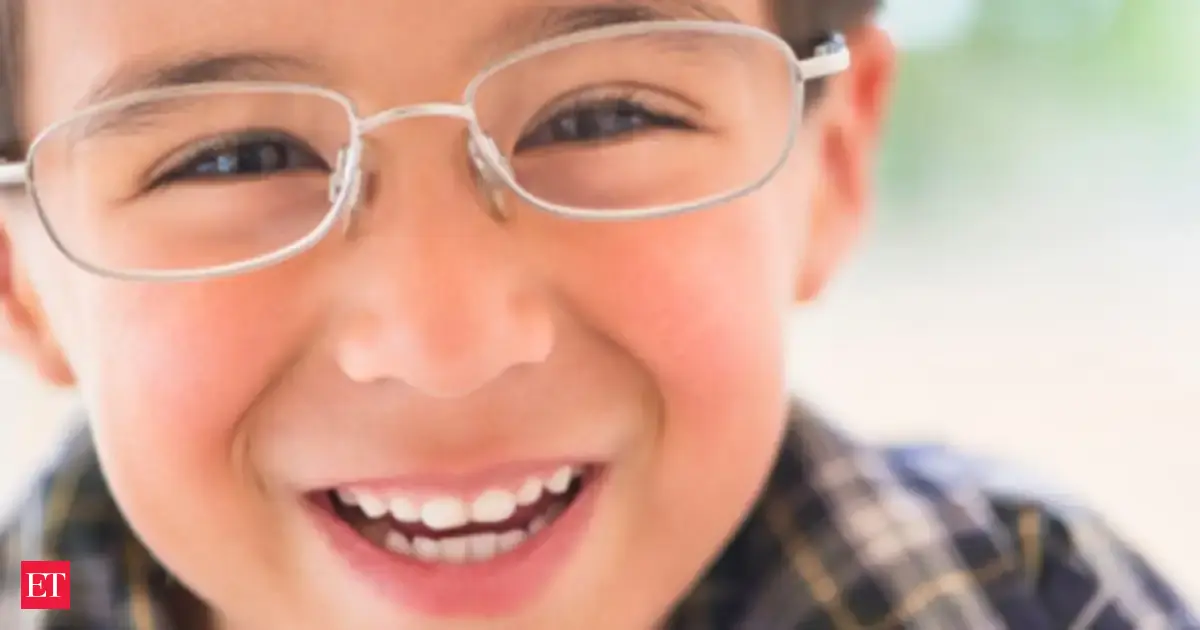 Essilor campaign in India: Essilor launches eye care Foundation for ...